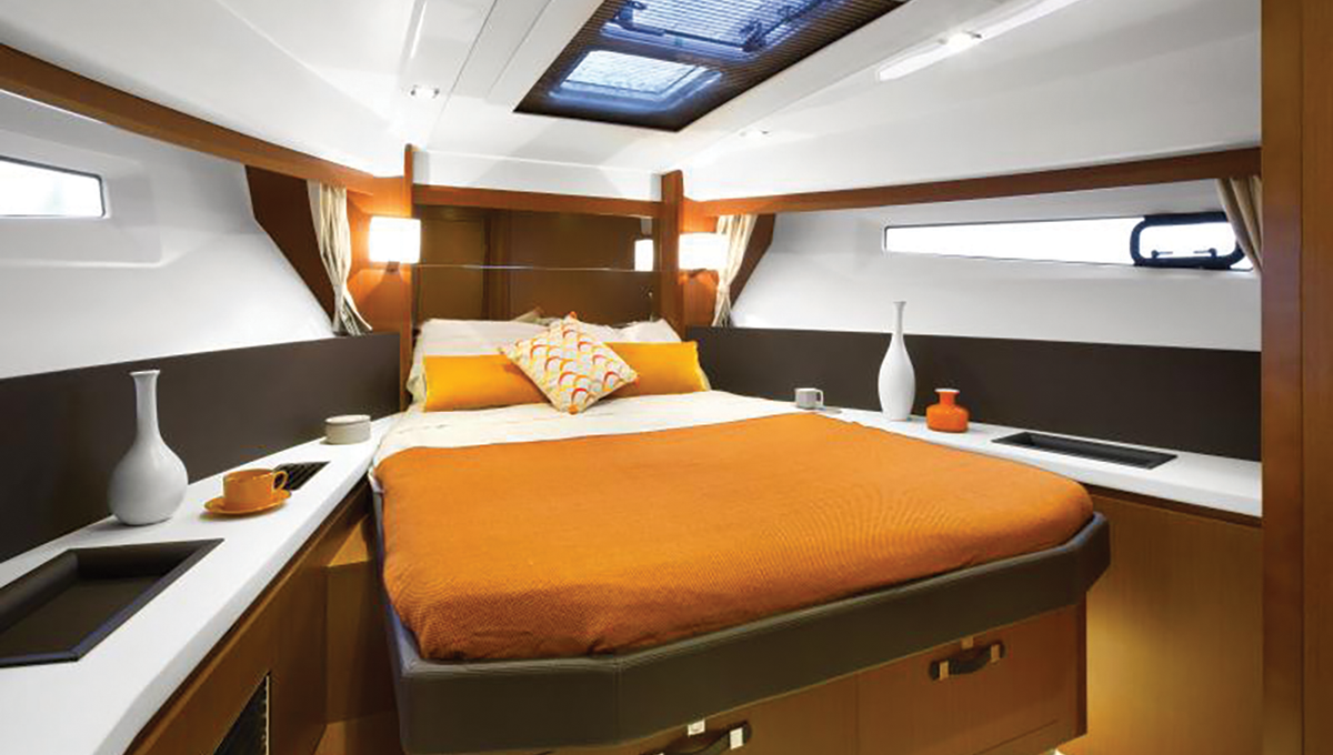 Velasco 43F – Hartt Voyages | Phuket Yacht Charters